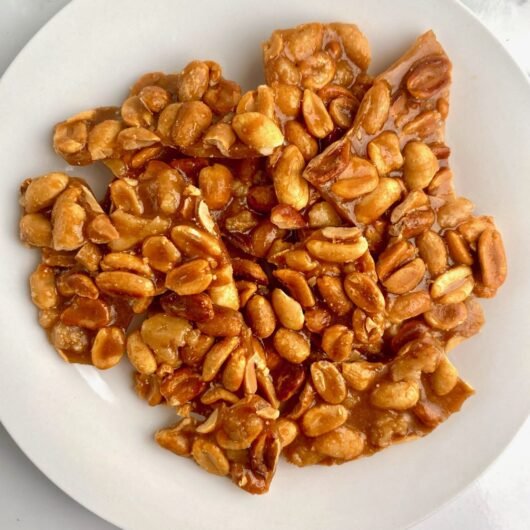 Peanut Brittle - Easy to make at Home!