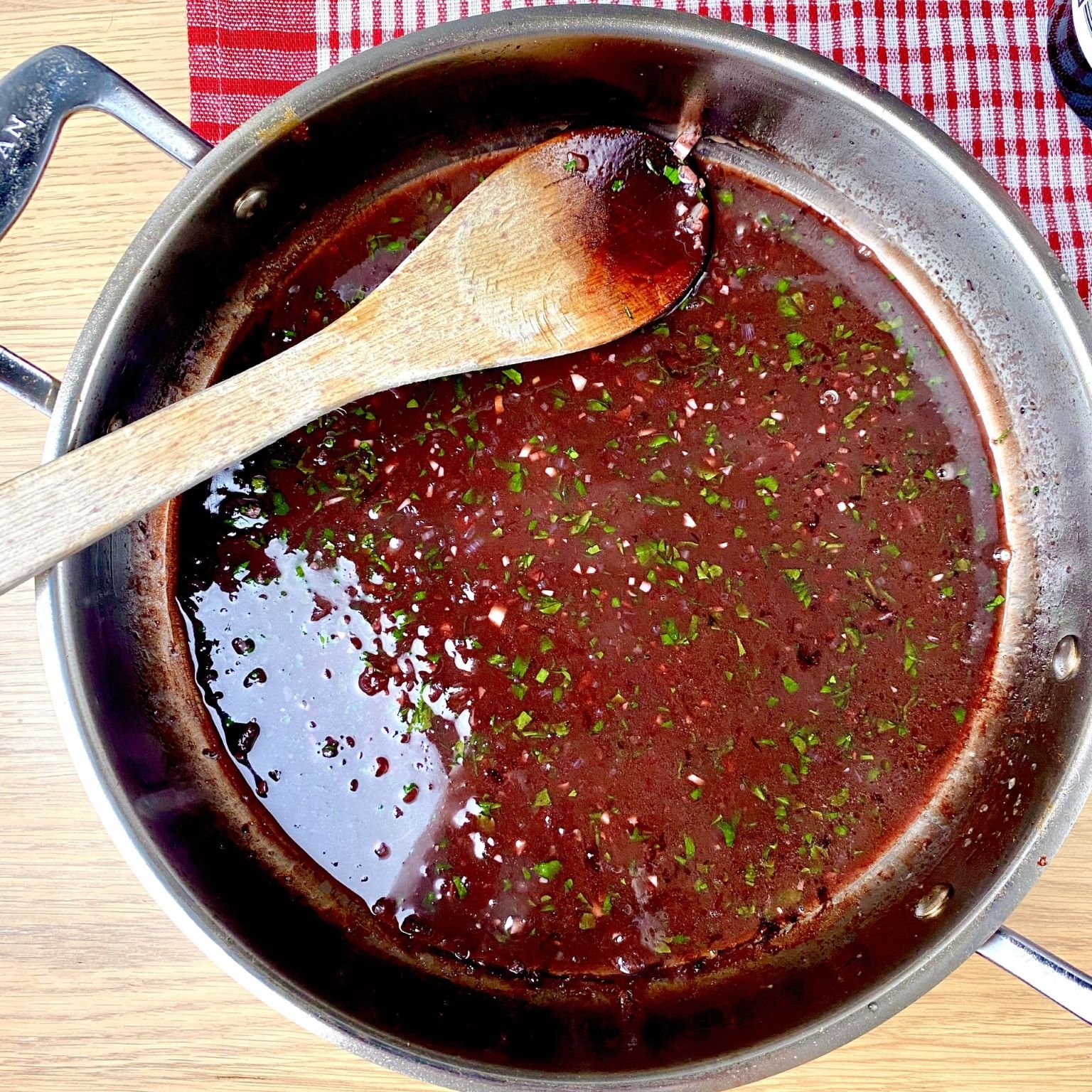 Filet Steak with Bordelaise Sauce Recipe